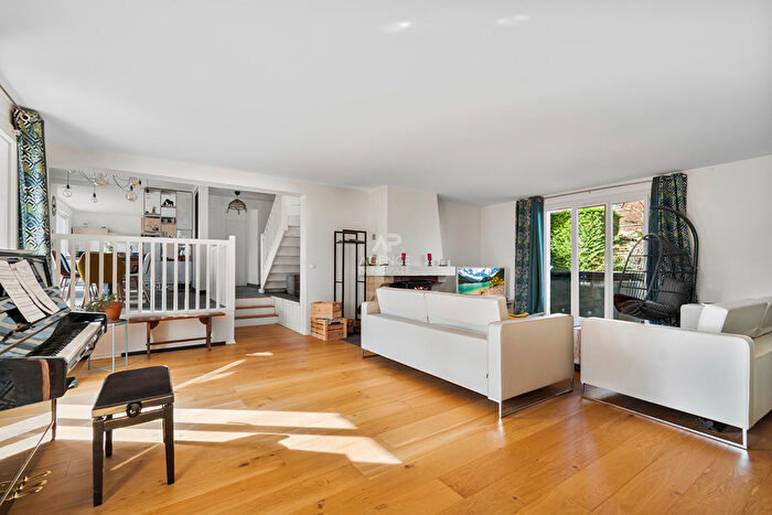 Maison 8 pièces à vendre à Chambourcy
