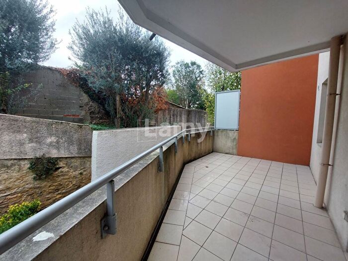 Appartement à louer - Capouchiné, Nîmes - 2 pièces