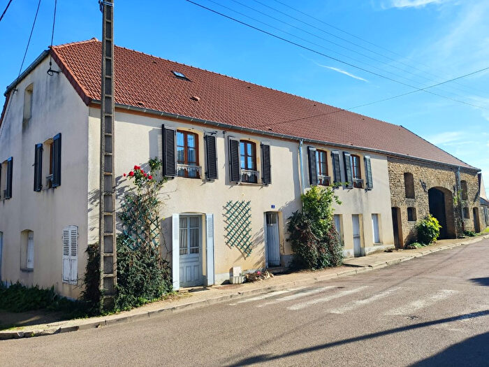 Maison à vendre - Venarey-les-Laumes - 7 pièces - 3 chambres