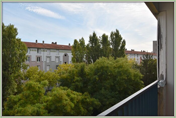 Appartement à vendre - Nîmes, Bir-Hakeim - 2 pièces - 1 chambre