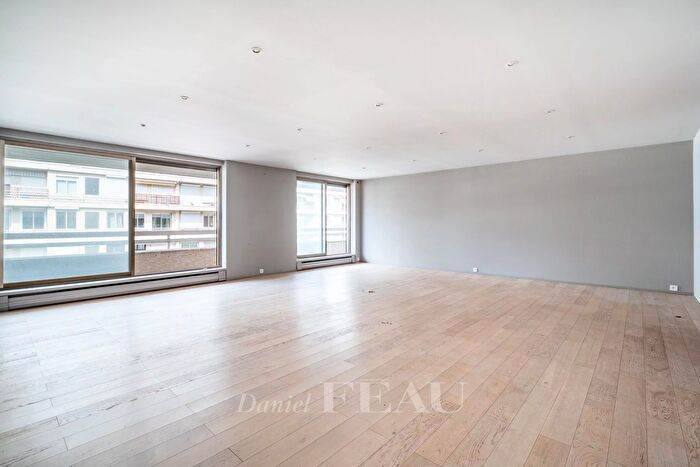 Paris 16ème, Auteuil-Nord, Jasmin, Mirabeau : Appartement 4 pièces à vendre