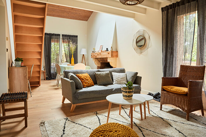 Maison à vendre - Andernos-les-Bains, Broustey, Falgouët - 5 pièces - 5 chambres