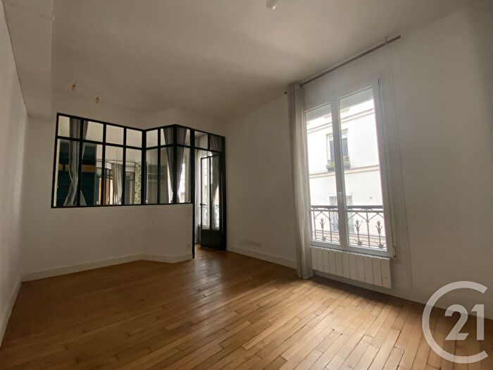 Appartement à vendre - Paris e , Grandes Carrières, Clichy - 2 pièces - 1 chambre