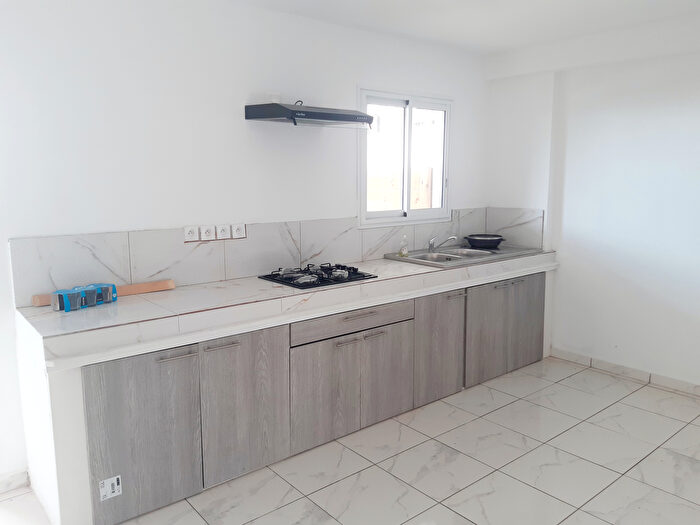 Appartement à louer - Saint-Louis, Bois de Nèfles, Cocos - 4 pièces - 3 chambres