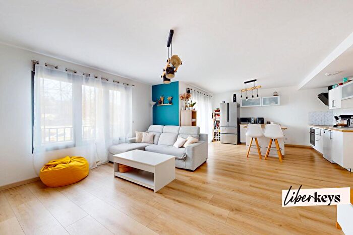 Appartement à vendre - Neuilly-sur-Marne, Fauvettes Nord - 3 pièces - 2 chambres