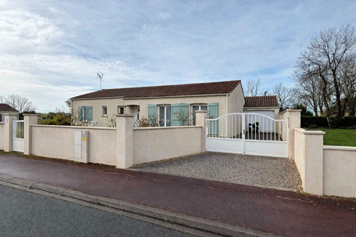 Maison à vendre - Coëx - 4 pièces - 3 chambres