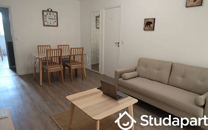 Appartement à louer - Pau Nord - 1 pièce - 4 chambres