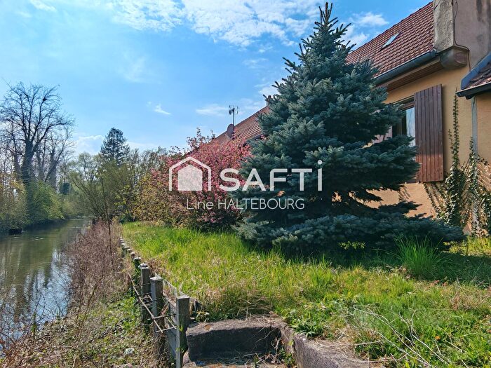 Appartement à vendre - Réguisheim - 4 pièces - 3 chambres