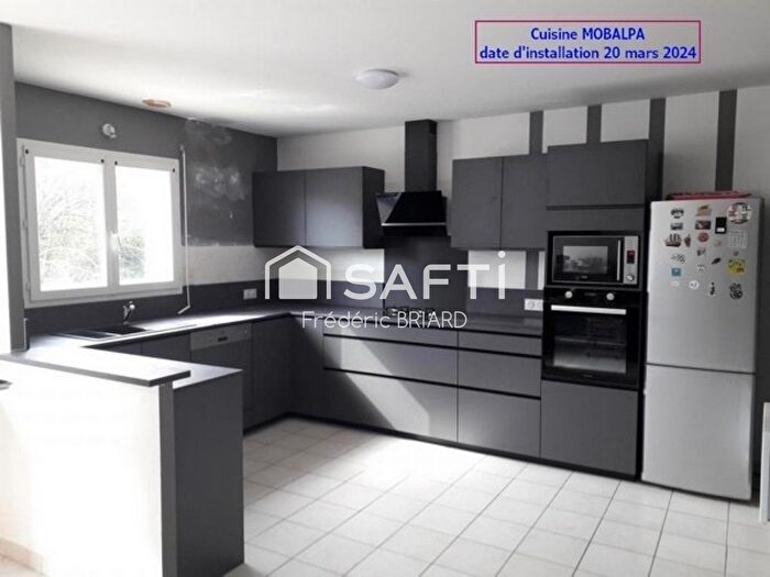 Maison à vendre - Vairé - 4 pièces - 3 chambres