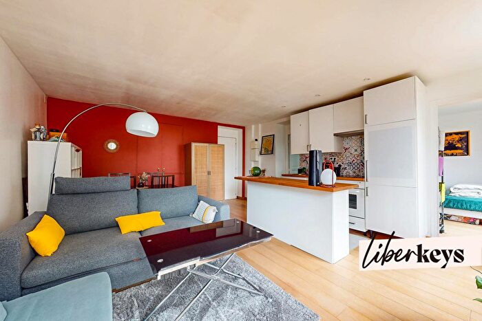 Appartement 2 pièces à vendre - Garches, Centre-ville, Mairie