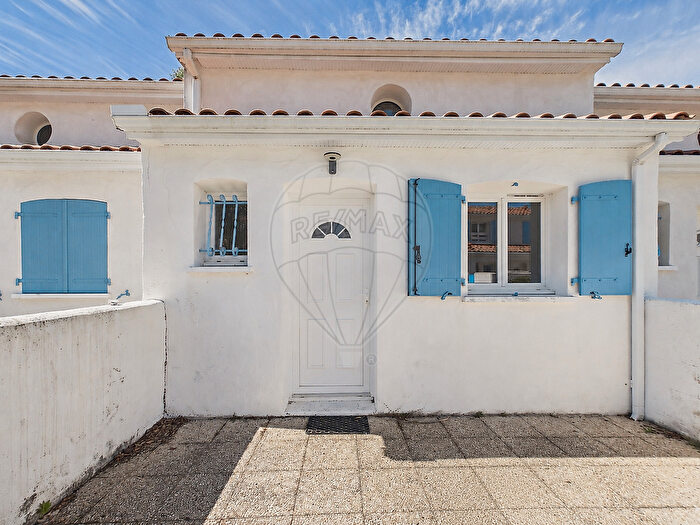 Maison 4 pièces à vendre à Les Mathes