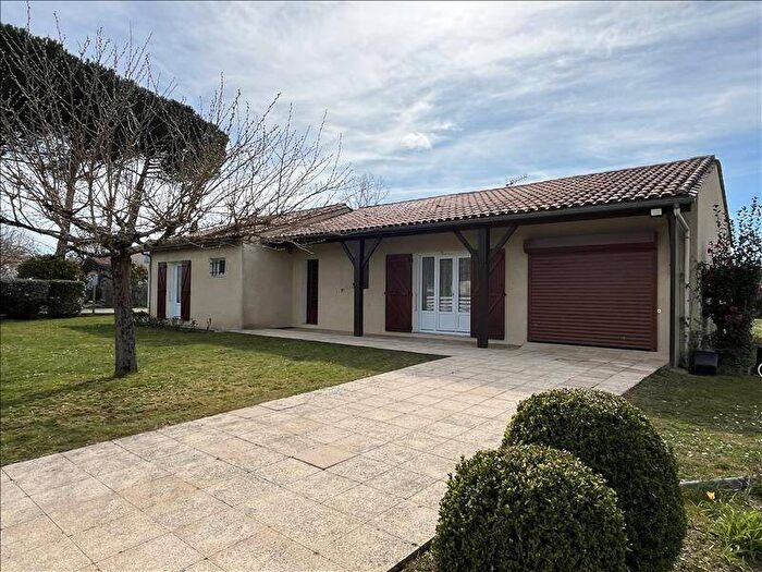 Sud, Montpon-Ménestérol - Maison 4 pièces à louer