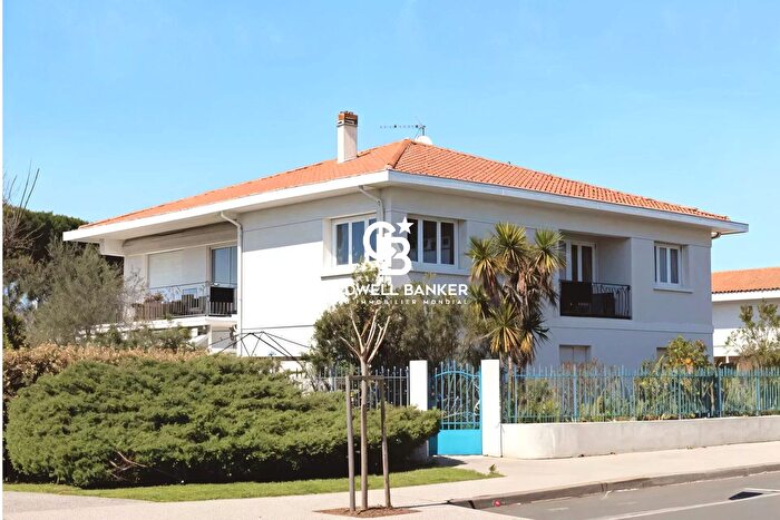 Maison 9 pièces à Arès, à vendre