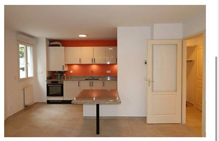 Appartement à louer - Centre Ville Nord, Aix-les-Bains - 2 pièces - 1 chambre