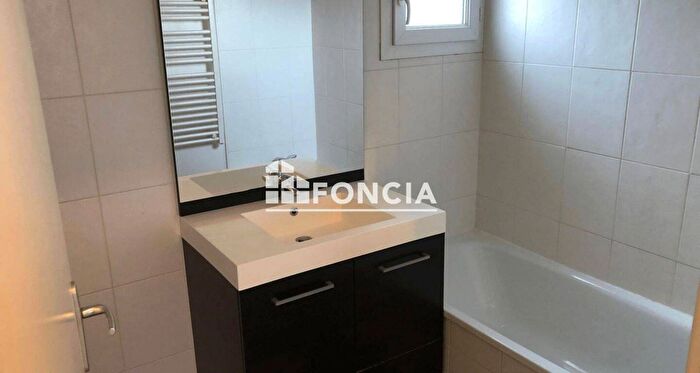 Appartement 3 pièces à louer - Décines-Charpieu