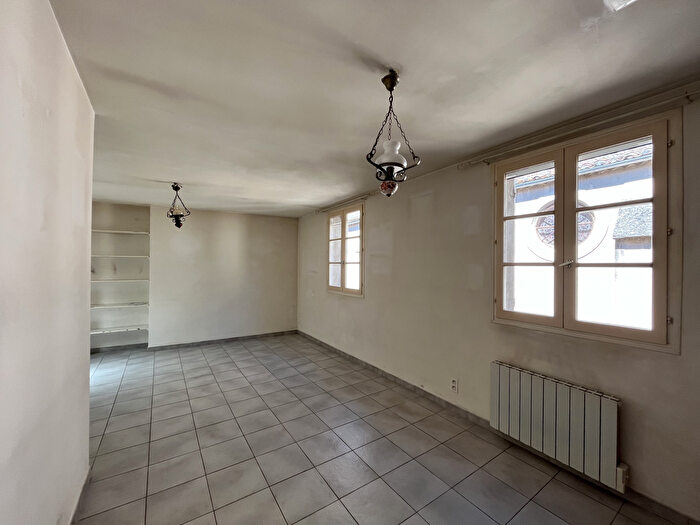 Sommières : Appartement 2 pièces à louer