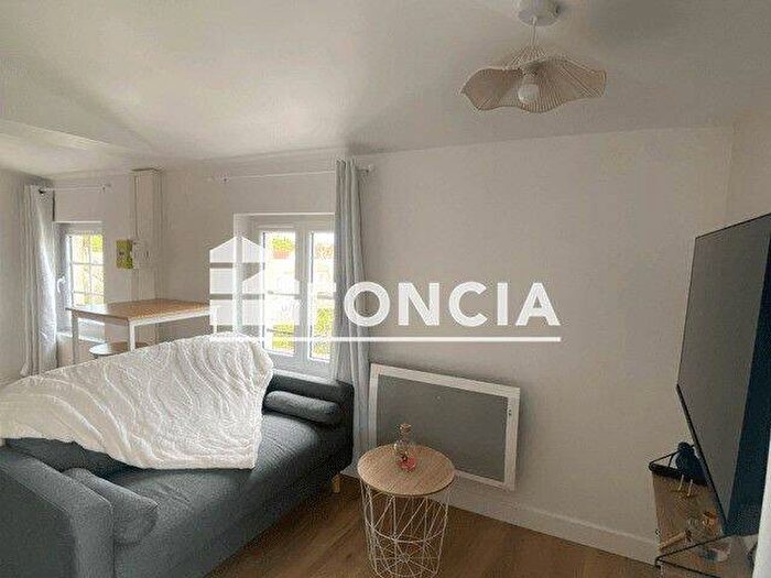 Sainte Pezenne, Niort : Appartement 1 pièce à louer