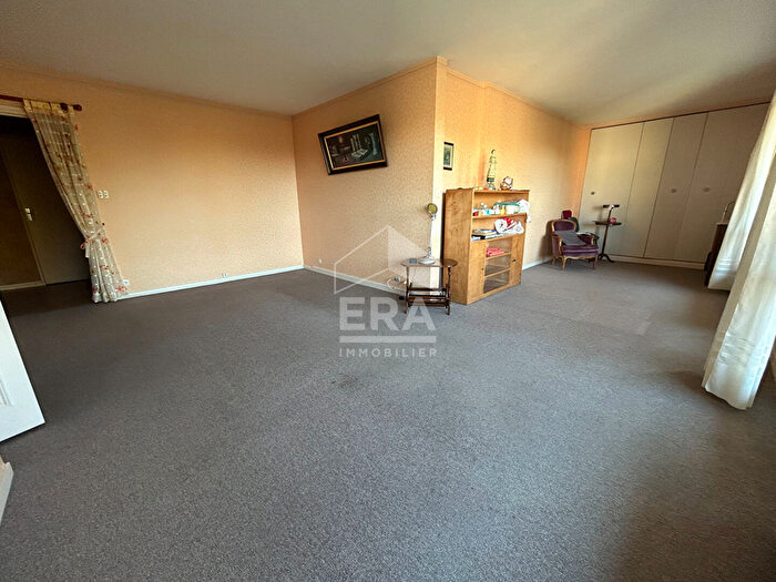 Appartement à vendre - Élancourt, Le Berceau, Les Réaux, La Commanderie - 4 pièces - 2 chambres