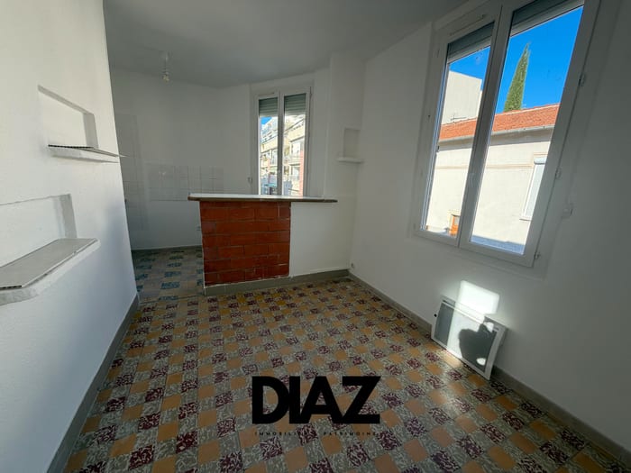 Nîmes, Jean Jaurès - Appartement 2 pièces à louer