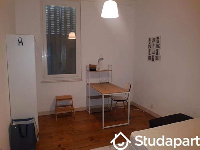 Appartement 1 pièce à Clermont-Est, Roanne, à louer