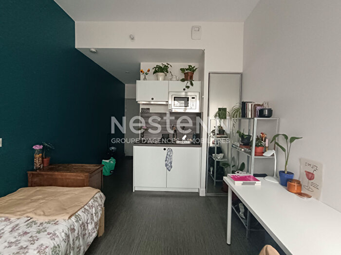 Appartement à louer - Reims, Neufchatel, Orgeval, Laon, Zola - 1 pièce