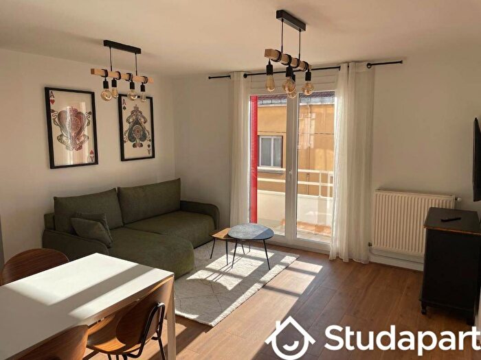 Appartement à louer - Abry, Grenoble - 1 pièce - 3 chambres