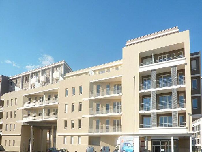 Appartement à louer - Fontcouverte, Avignon - 2 pièces