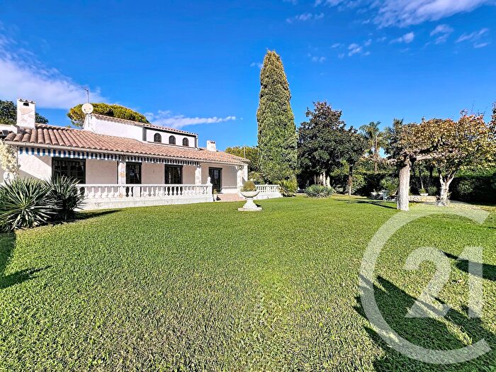 Maison à vendre - Mougins, Le Colombier, Colombe, Cabrières, Le Bordé - 5 pièces - 3 chambres
