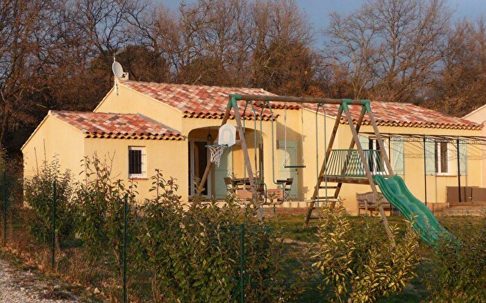 Maison 4 pièces à louer à Les Logissons, Venelles