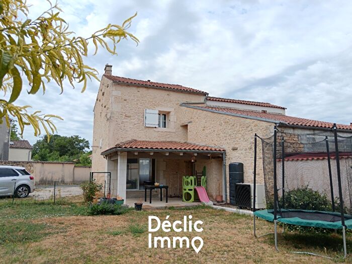 Maison à vendre - Nantillé - 5 pièces - 3 chambres