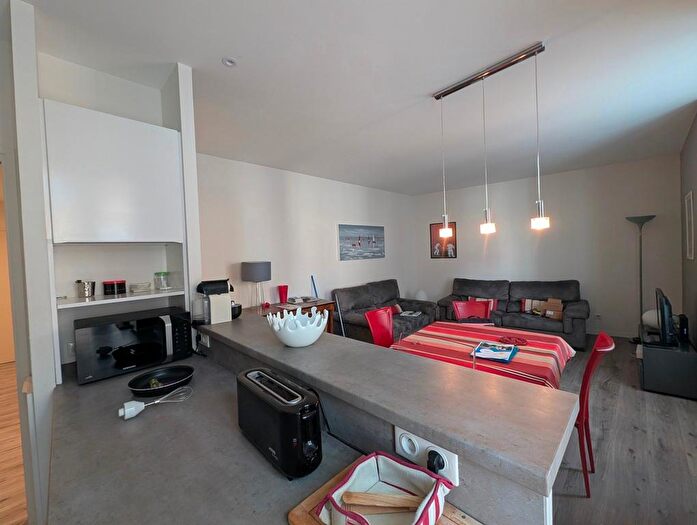 Appartement à louer - Biarritz, Centre-ville Ouest - 4 pièces - 3 chambres