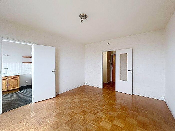 Appartement à louer - Chemin Vert-Europe, Reims - 1 pièce