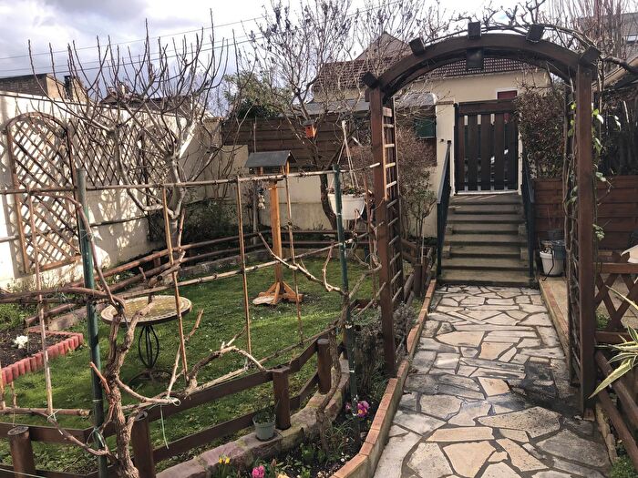 Maison à vendre - Bezons - 5 pièces - 4 chambres