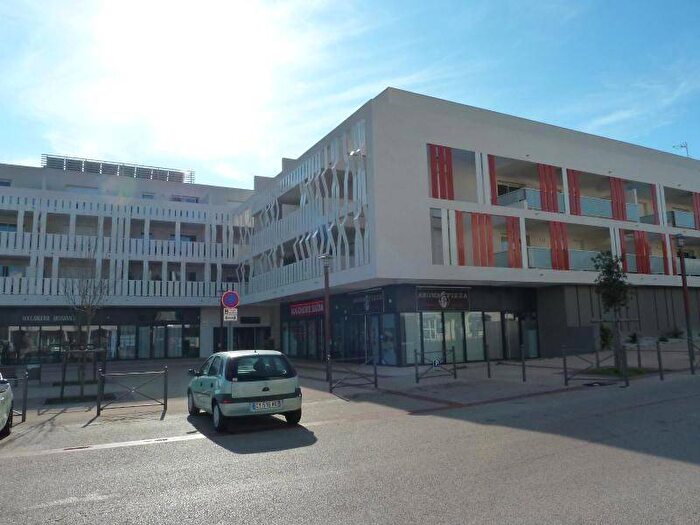 Appartement à louer - Croix de Poumeyrac, Béziers - 2 pièces - 1 chambre