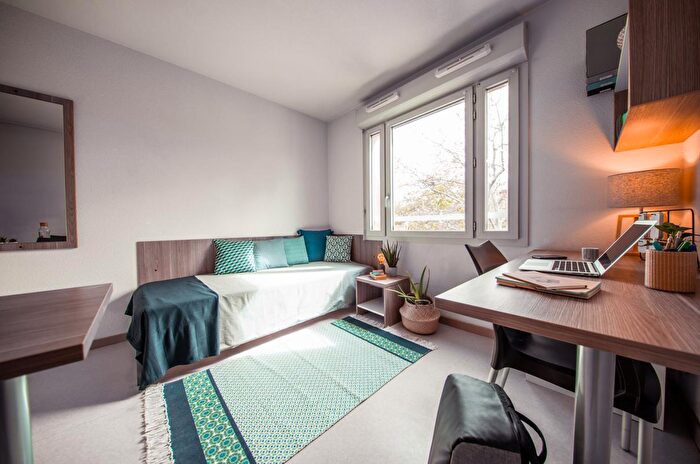 Appartement 1 pièce à louer - Vénissieux, Jules Guesde