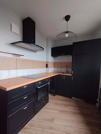 Appartement à louer - Acacias, Compiègne - 4 pièces - 3 chambres