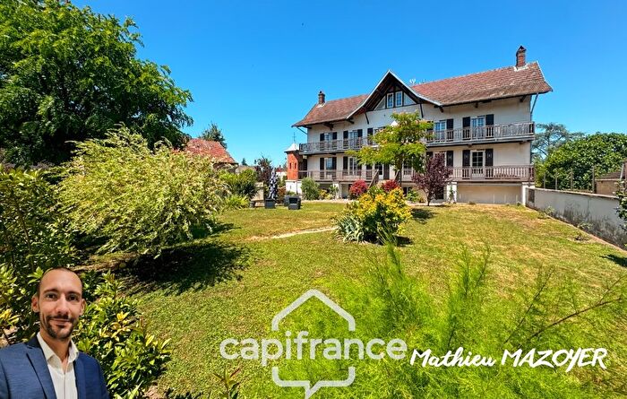 Maison à vendre - Saint-Germain-du-Plain - 11 pièces - 7 chambres