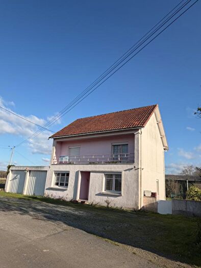 Maison à vendre - Pont-Saint-Martin - 5 pièces - 3 chambres