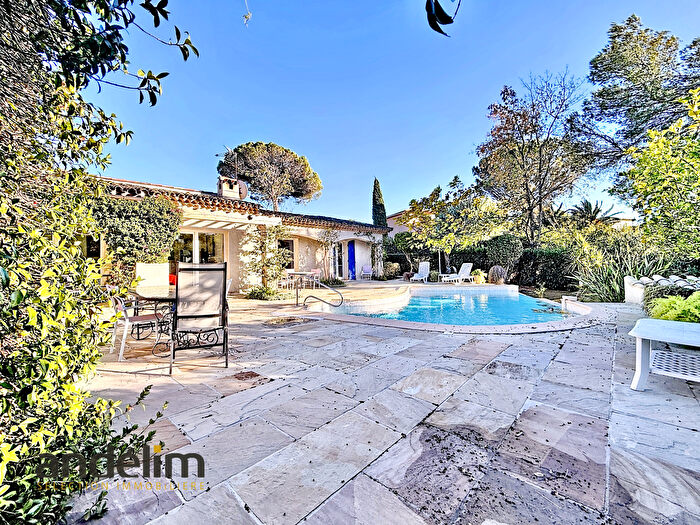 Maison à vendre - Saint-Raphaël, Valescure, Vaulongue - 5 pièces - 4 chambres