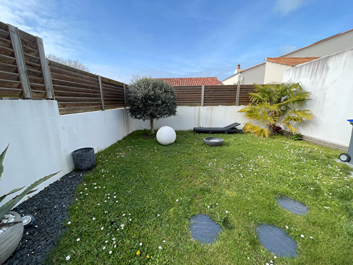 Maison 3 pièces à Château-dOlonne, Les Soulardières, Mairie, à vendre