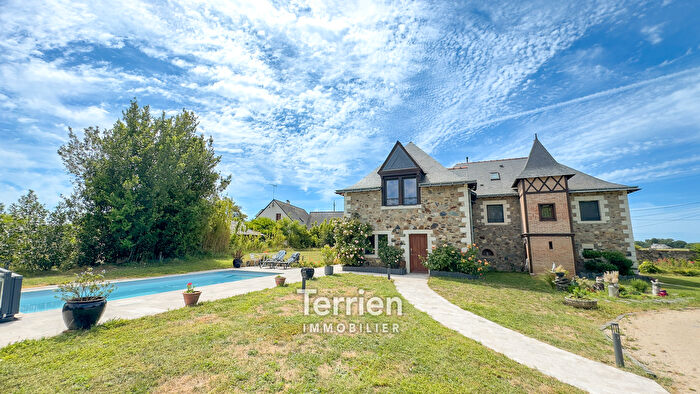 Maison 10 pièces à Saint-Georges-sur-Loire, à vendre