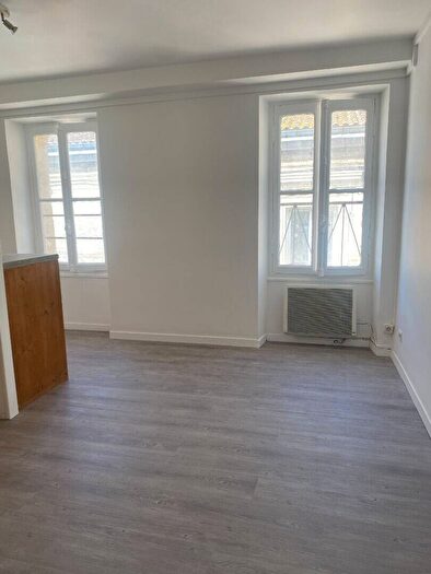 Appartement à louer - Nord, Pauillac - 1 pièce