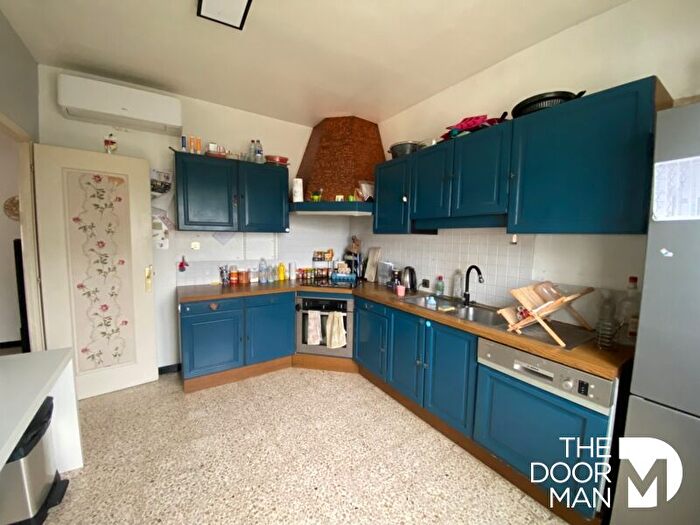 Maison à vendre - Béziers - 4 pièces - 3 chambres