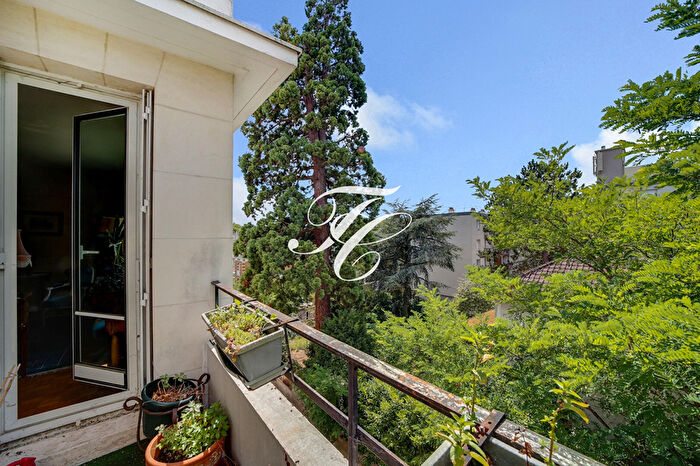 Appartement à vendre - Saint-Cloud, Pasteur, Magenta - 6 pièces - 4 chambres