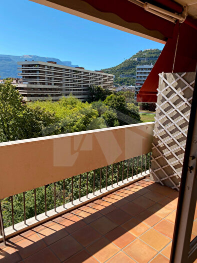 Appartement à louer - Grenoble, Notre-Dame, Mutualité - 1 pièce