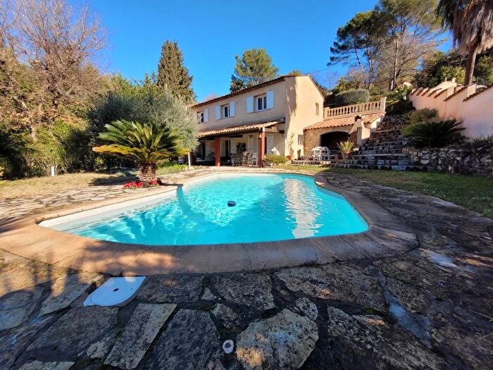 Maison à vendre - Peymeinade - 5 pièces - 3 chambres