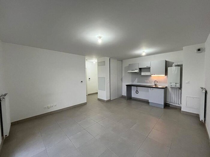 Appartement à louer - Centre Ancien, Lucé - 3 pièces - 2 chambres