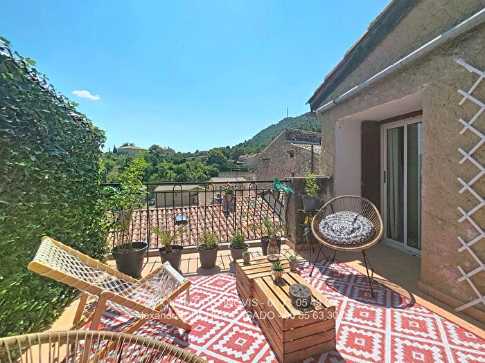 Maison 5 pièces à Château-Arnoux-Saint-Auban, à vendre