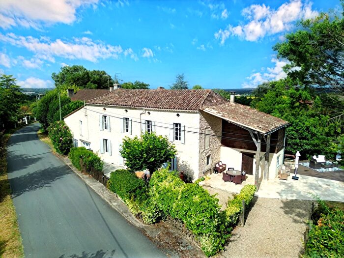 Maison à vendre - Saint-Aubin-de-Cadelech - 7 pièces - 3 chambres