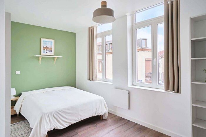 Appartement à louer - Caulier, Lille - 1 pièce